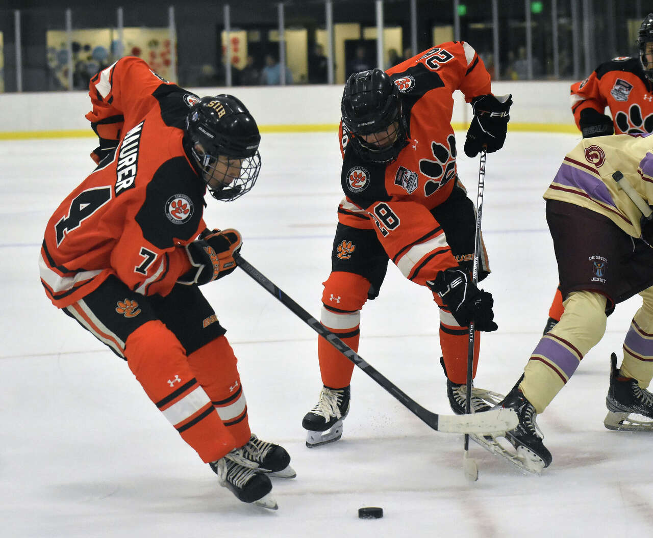 Maurer scores twice to lift EHS hockey to late win