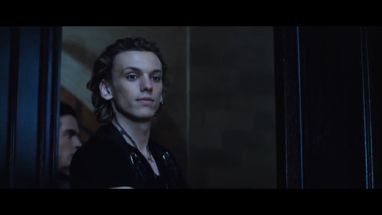 Nur noch heute bei Amazon: Fantasy-Kracher mit Stranger-Things-Star ...