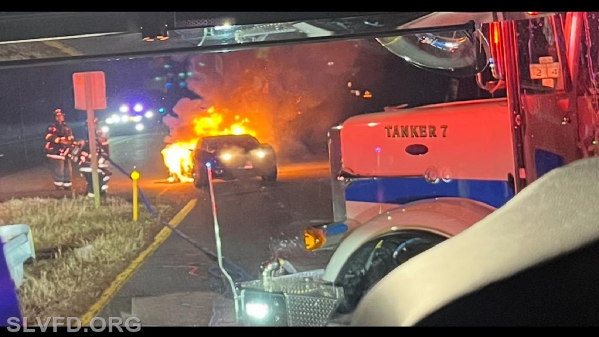Fire crews extinguish Lusby vehicle blaze