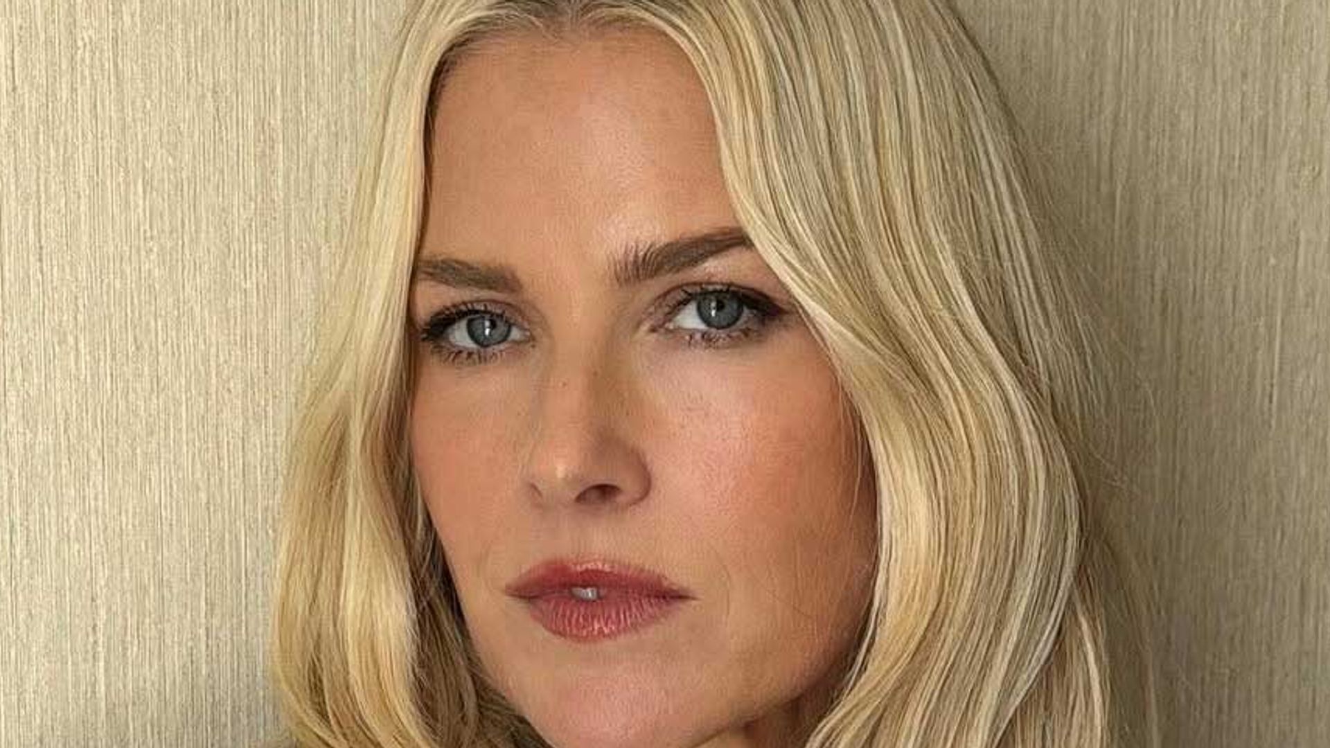 Landman star Ali Larter, 49, uses the same cult moisturizer as Victoria ...