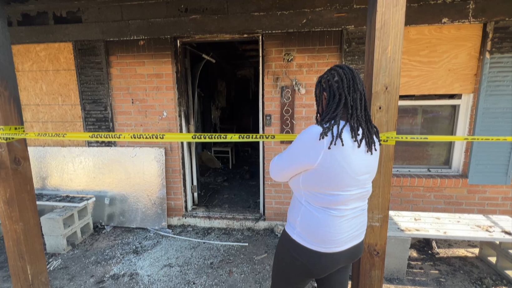 Mother saves four children from Moss Point house fire