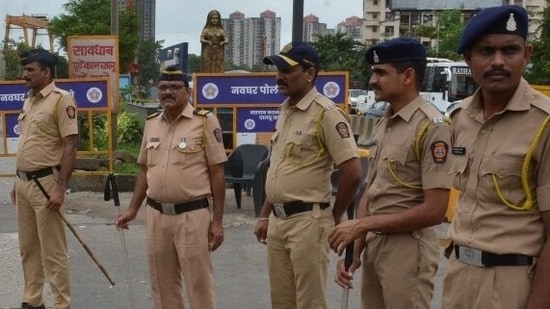 Mumbai woman calls ex-lover home for New Year party, stabs him in ...