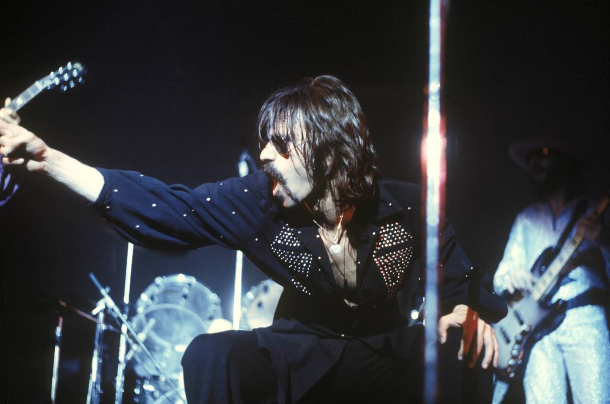 '80s rock icon, 79, adds more 2026 shows including long awaited Detroit ...