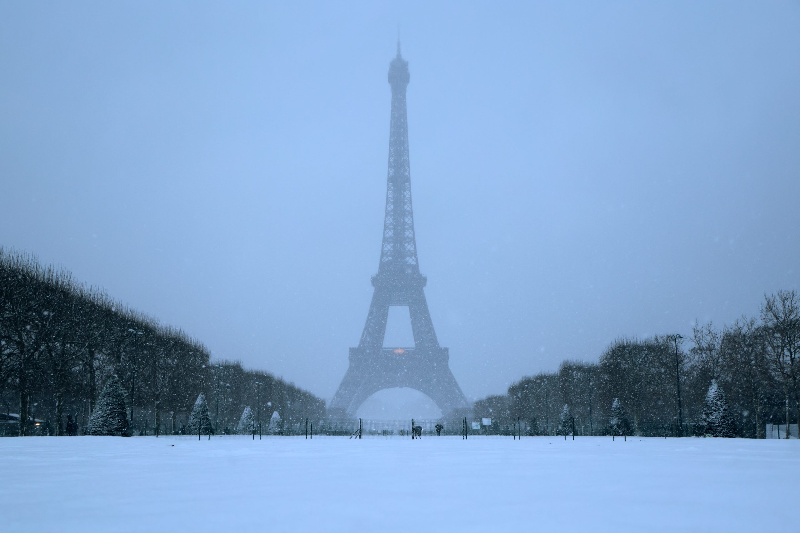 Snow and cold weather complicate life in Europe