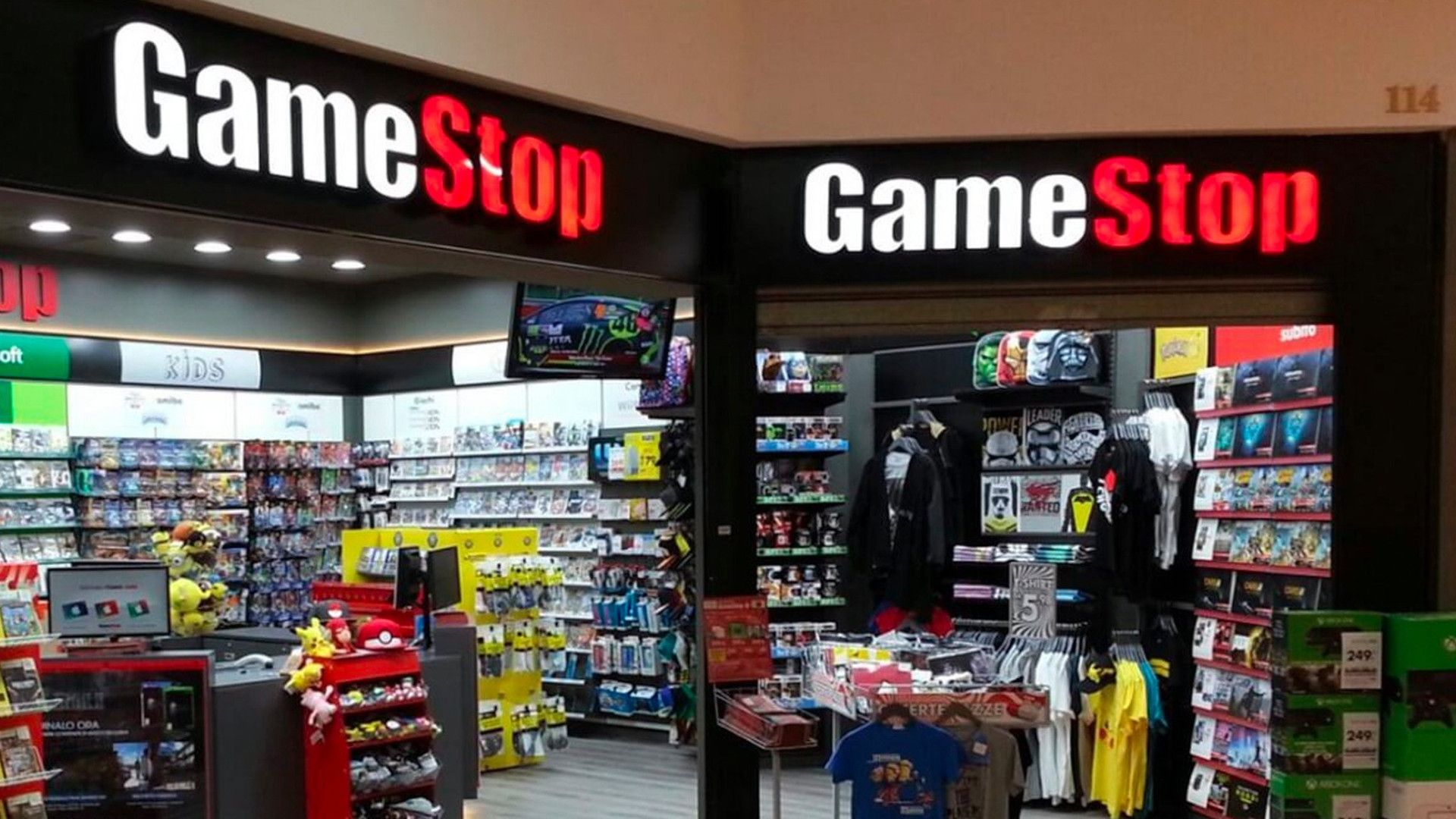 Gamer builds a GameStop in their own home