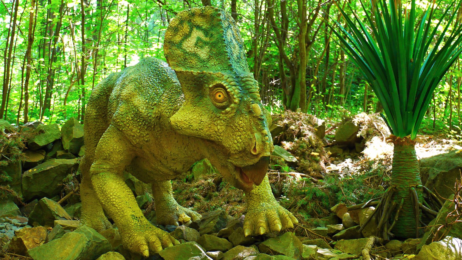 The 10 least-intimidating dinosaurs & 10 that terrify everyone