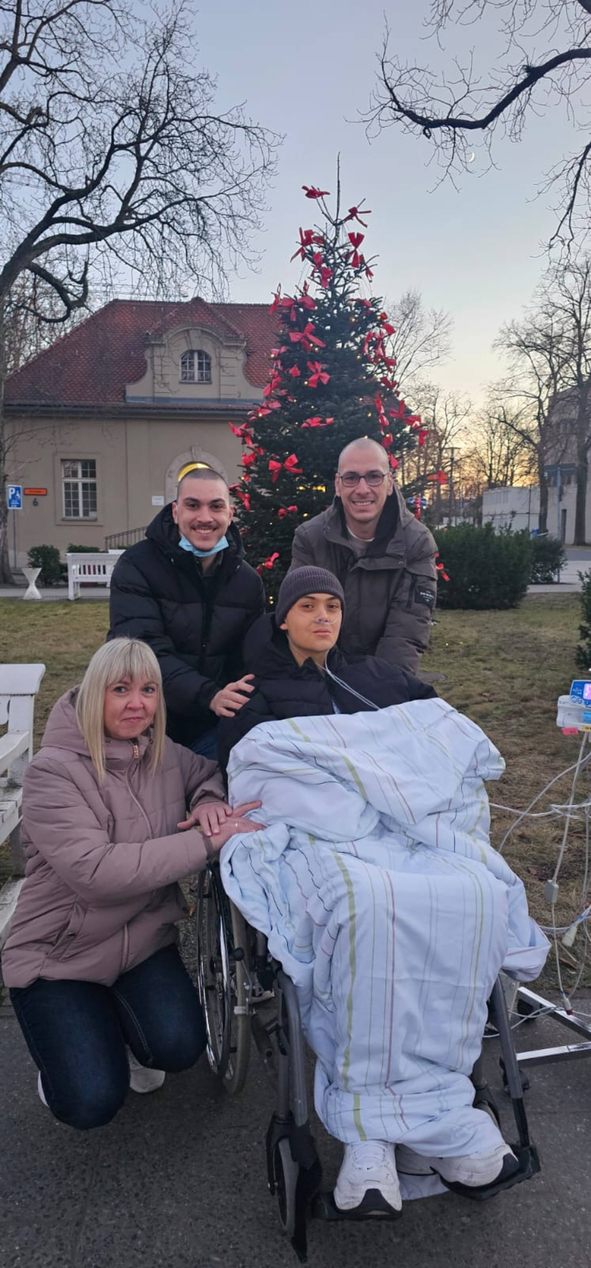 Sein Weihnachtswunsch war frische Luft: Antonio (16) kämpft um sein Leben