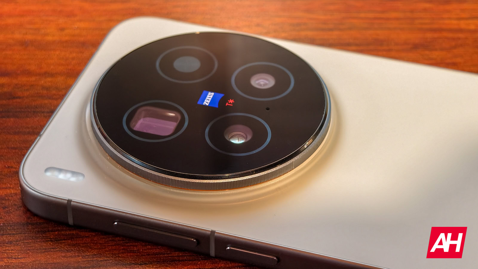 Vivo X300 Pro cameras fly high in DXOMARK's overall camera ratings