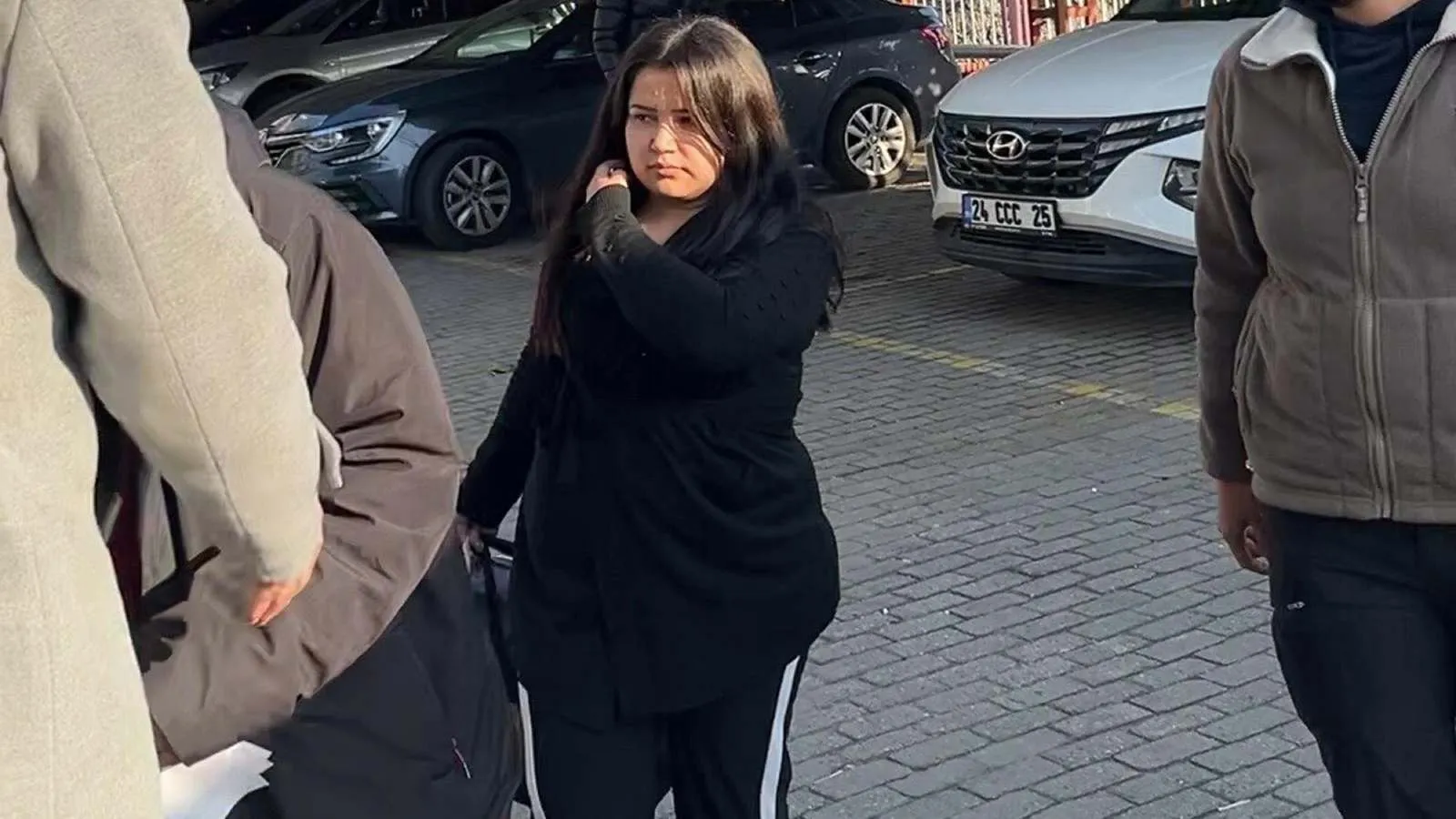 Aşk vaadiyle 1,5 milyon lira dolandıran firari hükümlü yakalandı