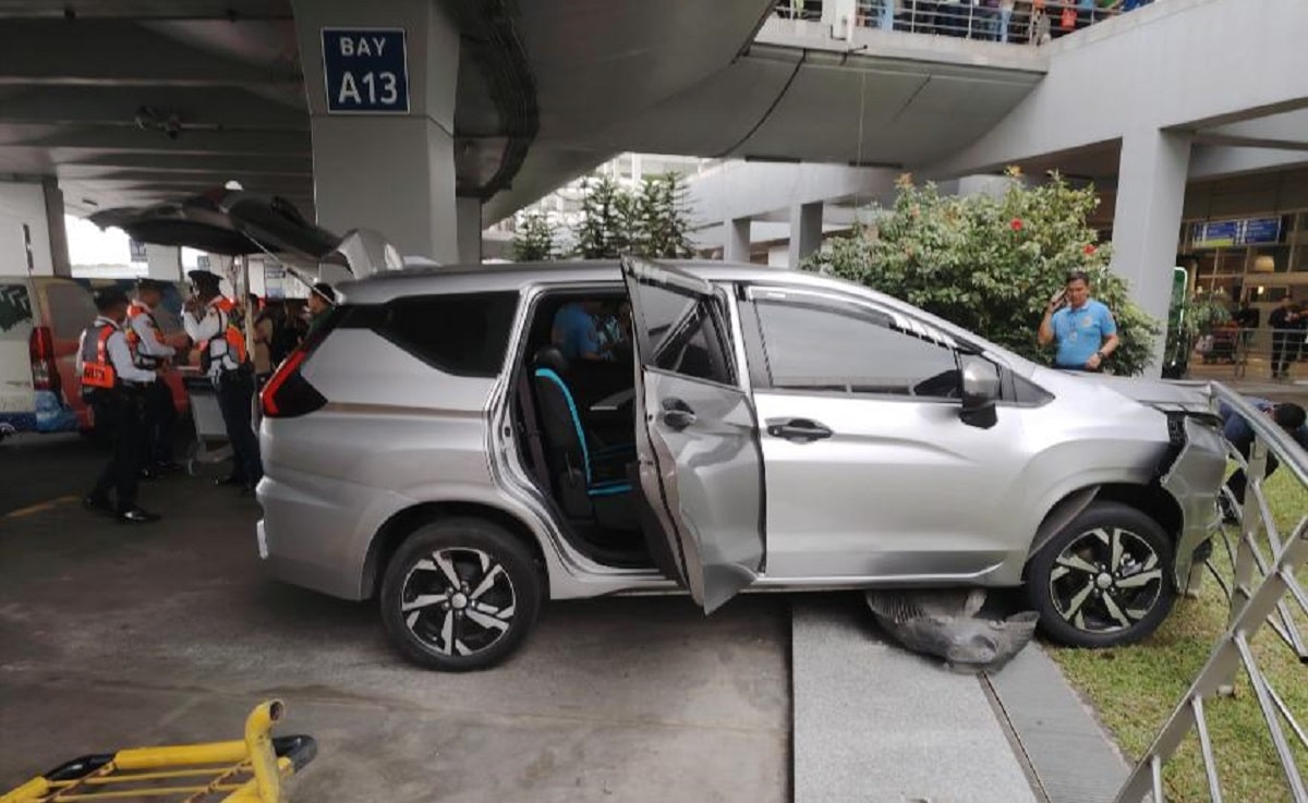 TNVS rams railing at NAIA Terminal 2, none hurt – PNP