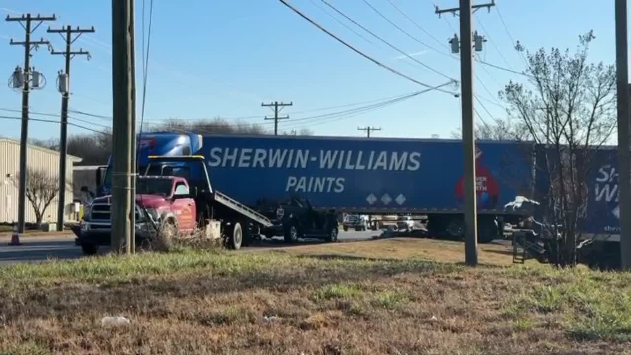 Coroner: Driver dies after crashing into trailer of 18-wheeler in ...