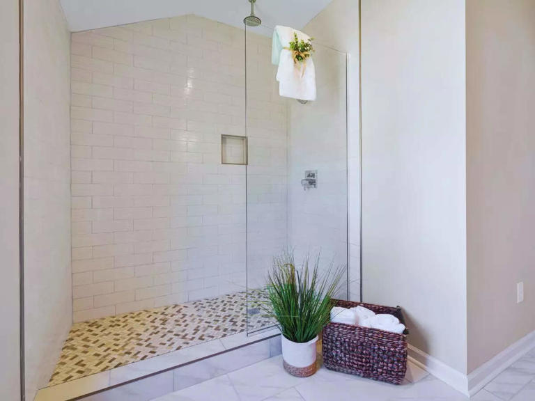 How to keep your bathroom tiles shining (without scrubbing daily)
