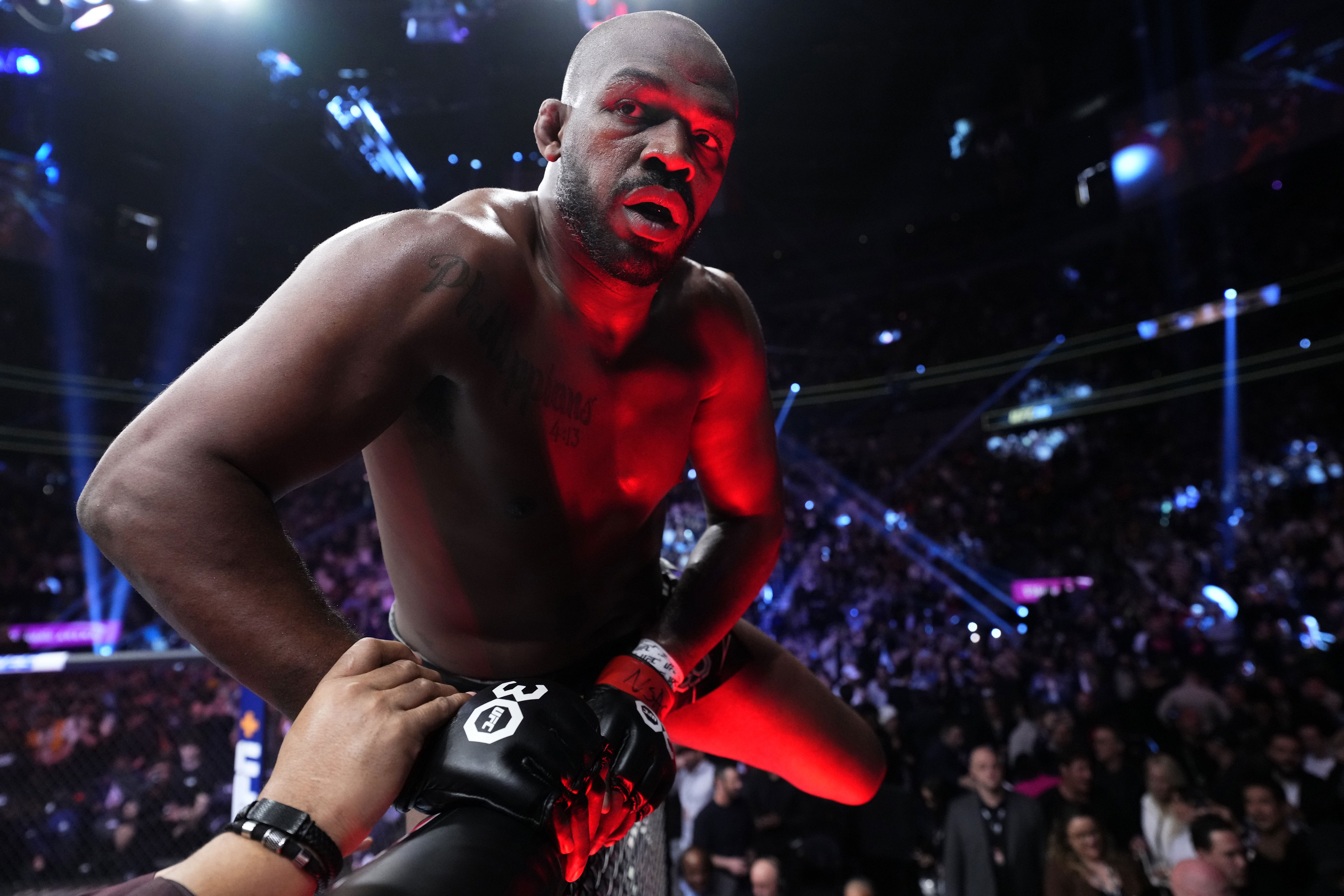 Dominick Cruz confident Jon Jones beats Tom Aspinall: 'He just faced ...