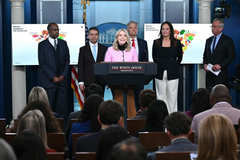 RFK Jr awkwardly makes confession over baffling new 'upside down' diet ...