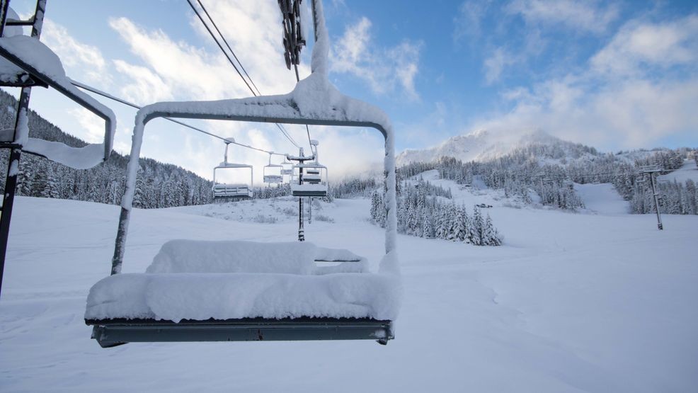 Stevens Pass Ski Resort closed by power outage Wednesday as heavy snow ...