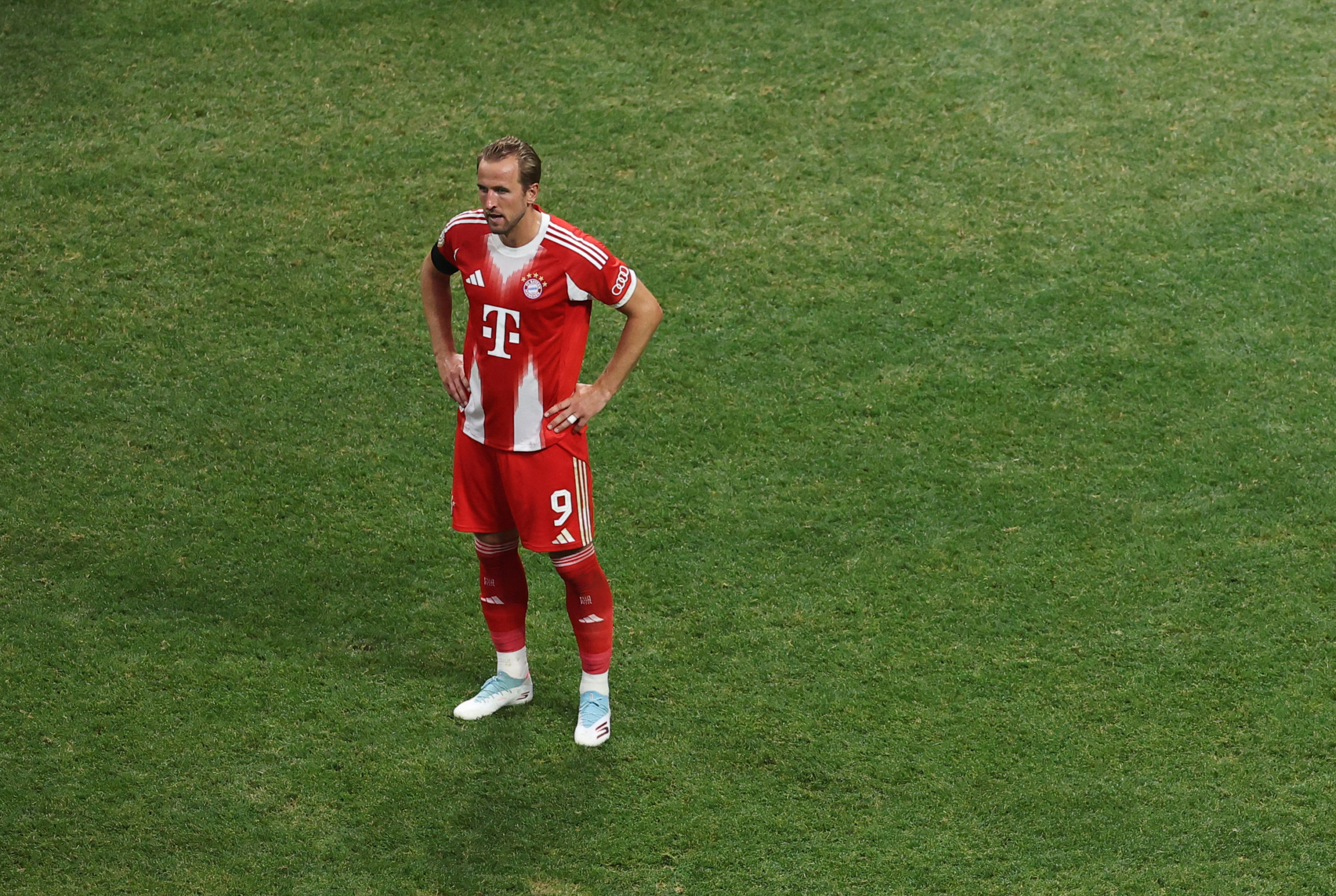 Bayern Munich CEO issues update on Harry Kane contract situation