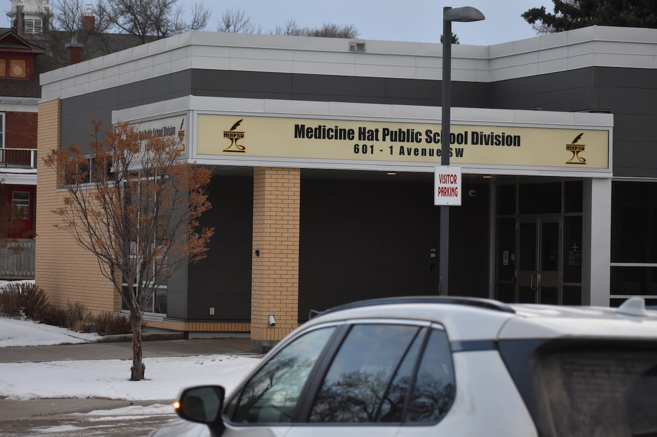Medicine Hat public division decides to shutter pair of elementary schools
