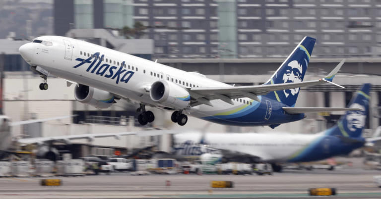 Alaska Airlines buys more than 100 Boeing jets in carrier's biggest ...