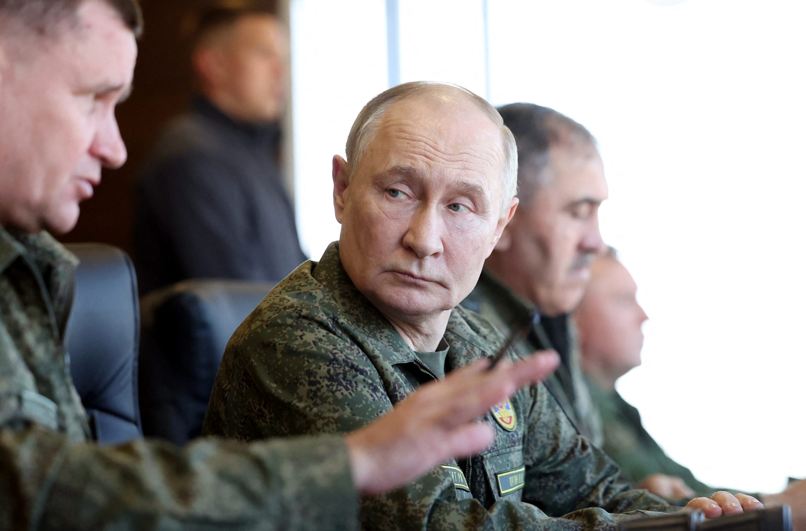 Vladimir Putin's secret and luxurious palace on the shores of the Black Sea