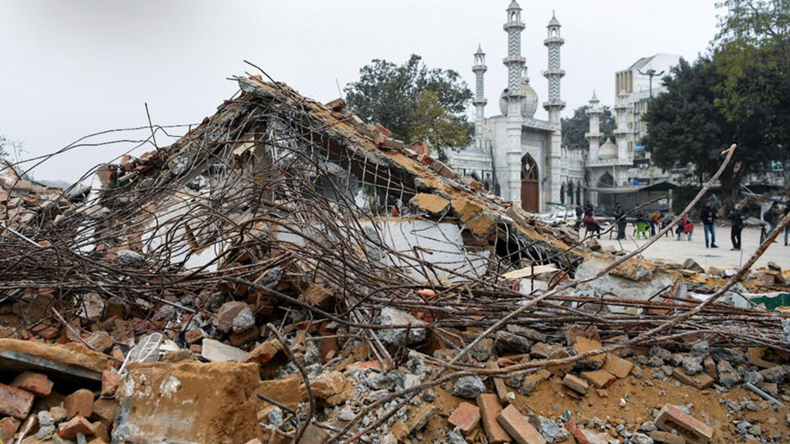 How the Faiz-e-Ilahi controversy unfolded near Ramlila Maidan