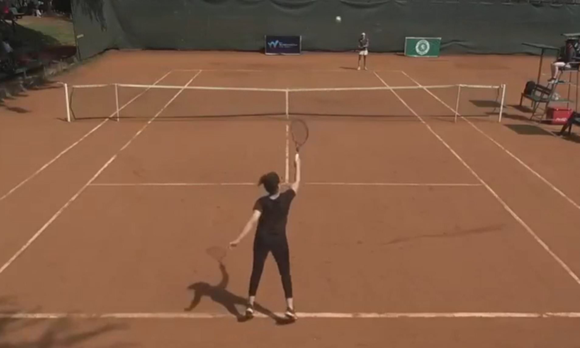 Worst tennis player ever! Wildcard entrant at £22K pro event goes viral ...