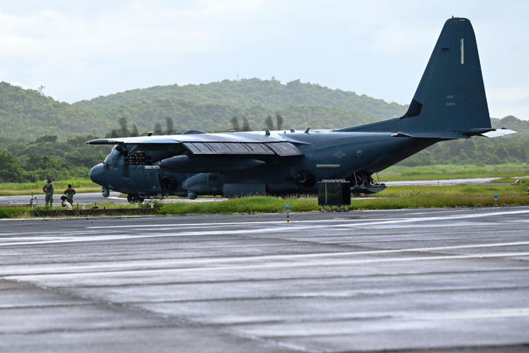 Multiple US military planes land in UK days after raid on Venezuela