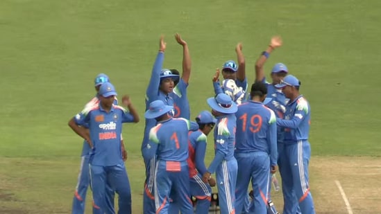 India U19 vs South Africa U19 live score: IND run through half of SA's ...