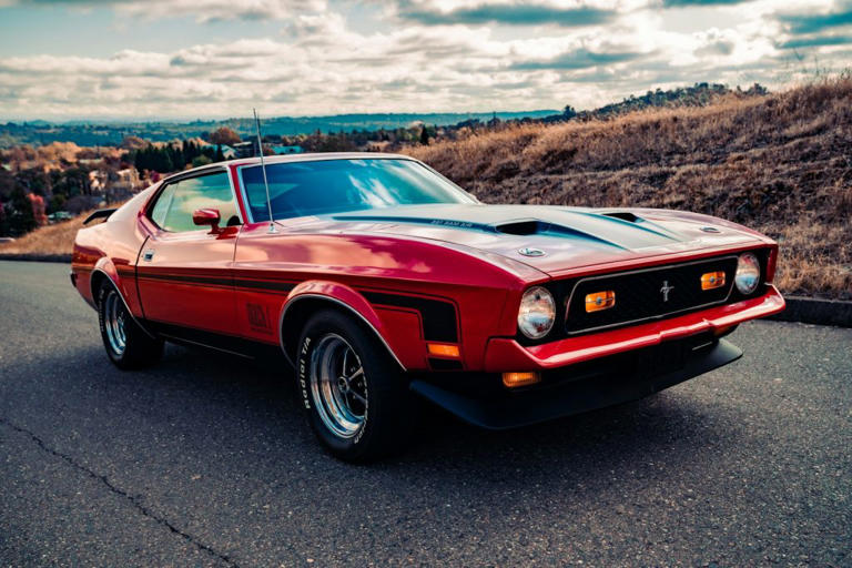 7 classic sports cars the middle class can buy as a hobby