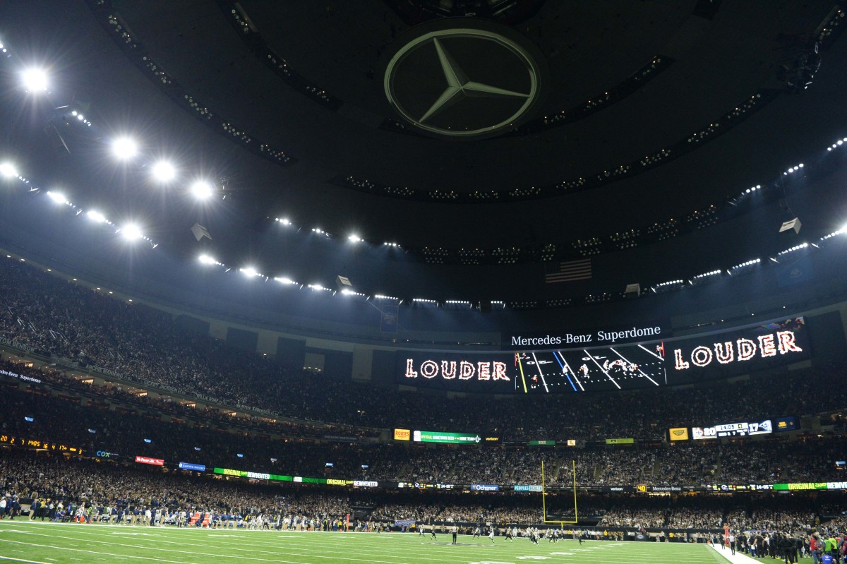 Four-time Pro Bowl quarterback Derek Carr teases NFL comeback at 34