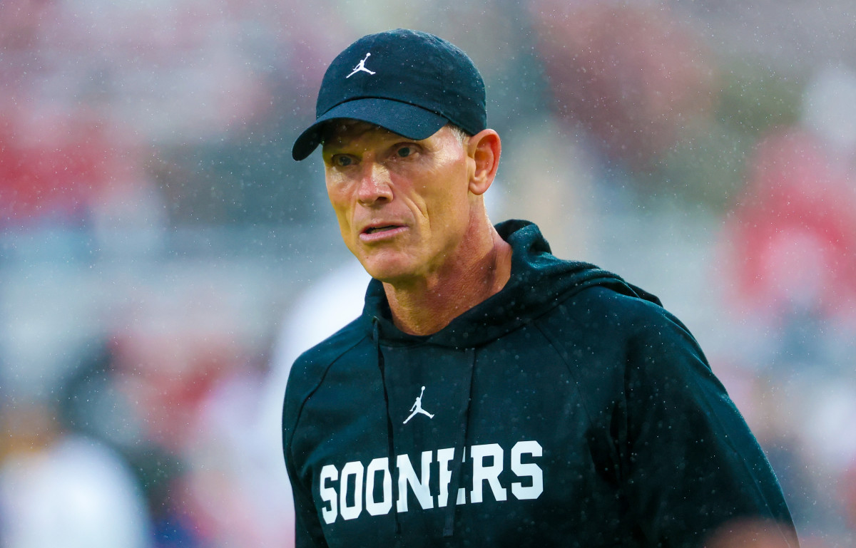 Oklahoma's Brent Venables lands major prospect over Big Ten program