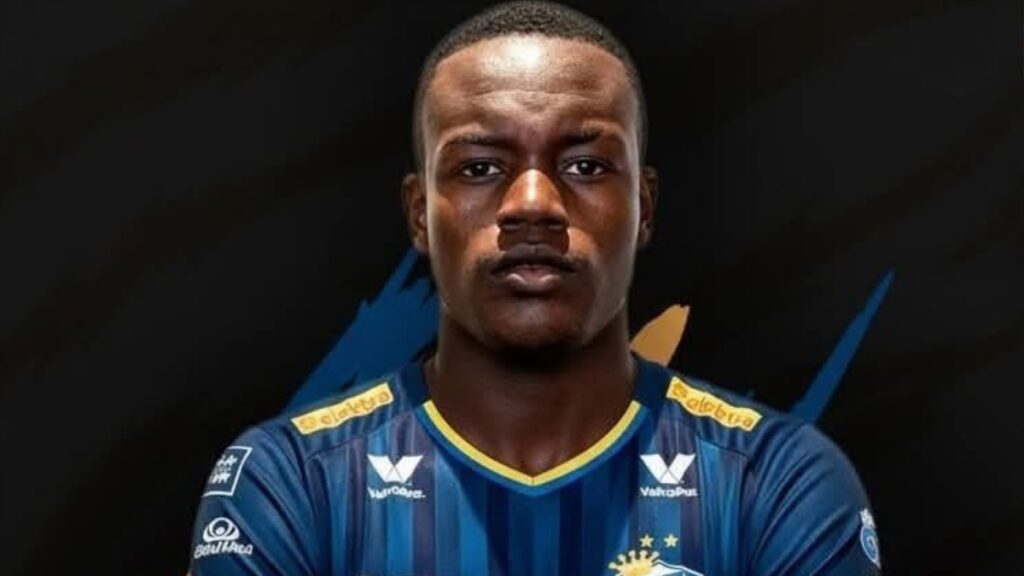 Cobán Imperial lo fichó, cobró un adelanto y desapareció