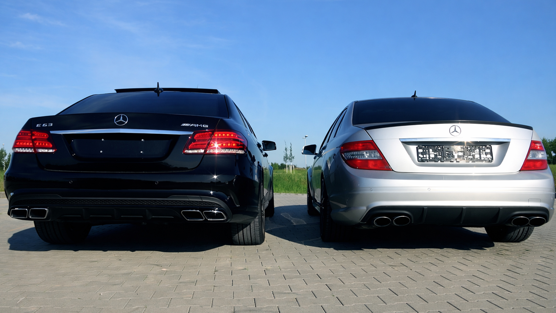 Mercedes AMG models show pure V8 engine sound