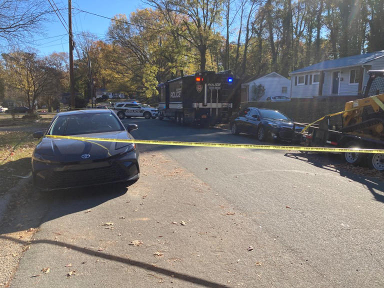 Father charged after 4-year-old accidentally shoots himself in North ...