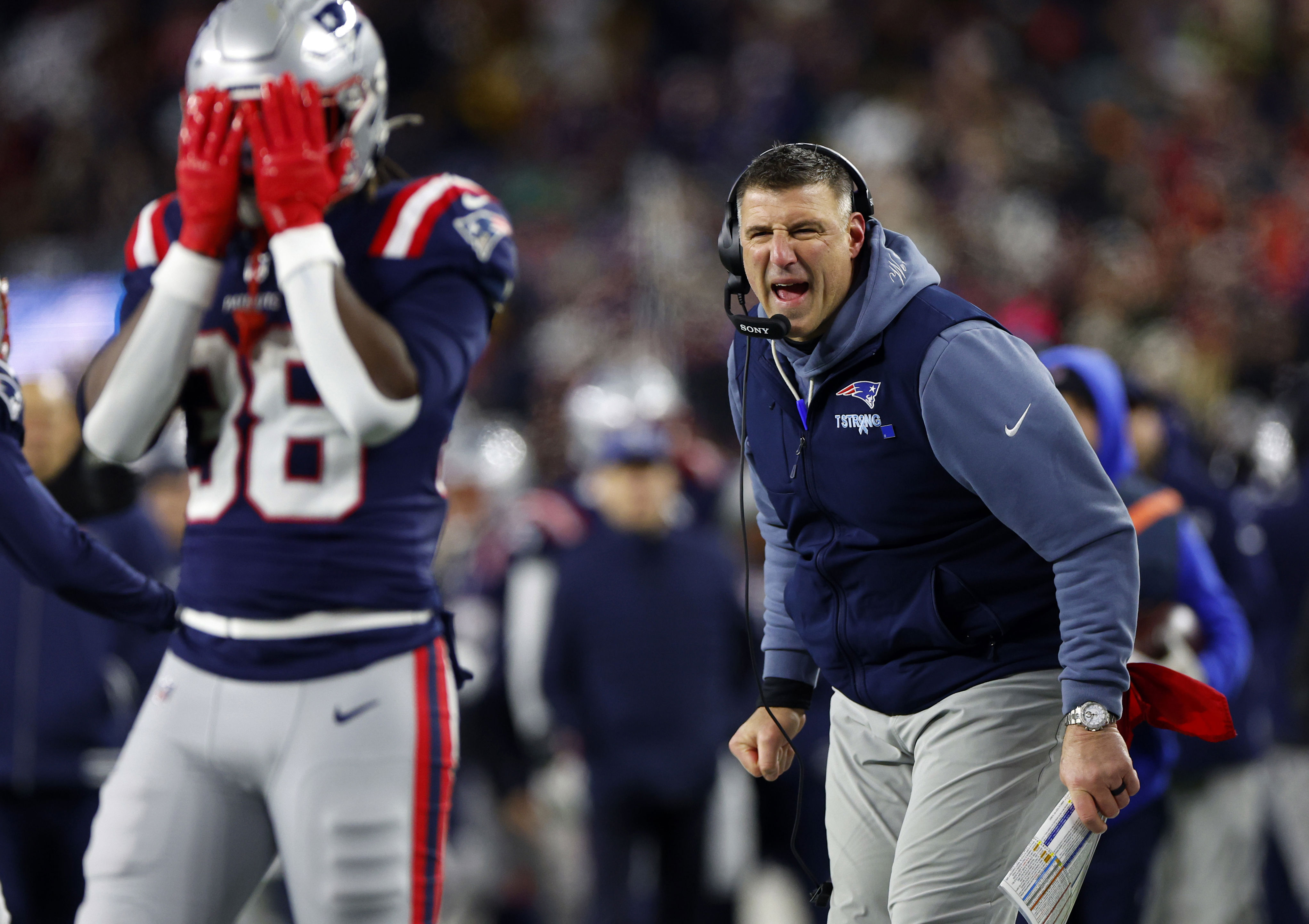 Patriots remind Chargers coach of Mike Vrabel’s playing days
