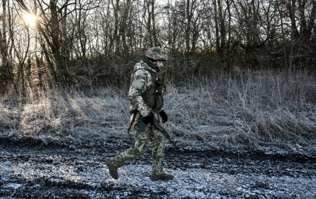 Russian troops amass in Serebryanske forestry to bypass Dronivka ...