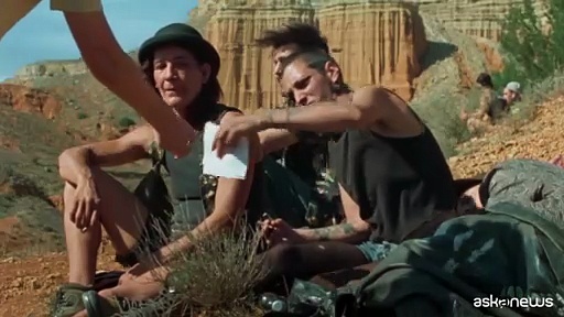 Sirat, il viaggio nel deserto premiato a Cannes, verso l'Oscar