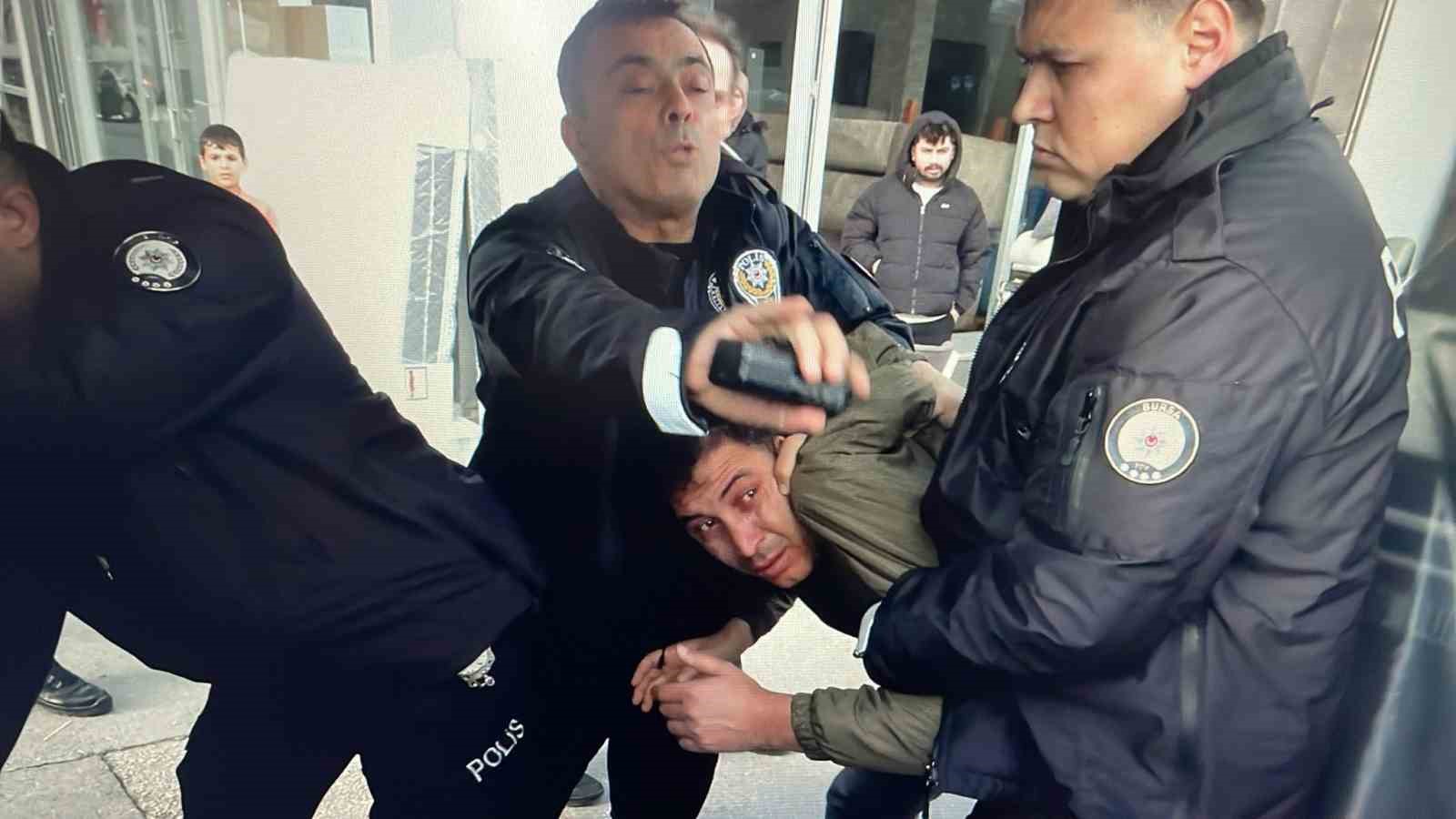 Bozbey’e saldırı girişiminde bulunan 2 kişi adli kontrol şartıyla ...