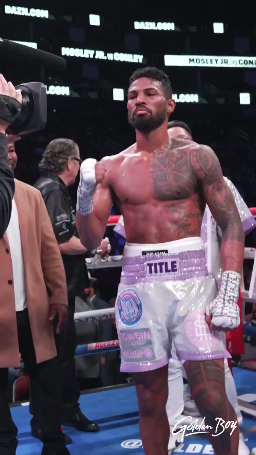 🚨Shane Mosley Jr. stopped Joshua Conley and won by TKO ️Berlanga next