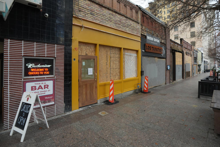 One of the downtown Salt Lake City bars destroyed in a fire aims to ...