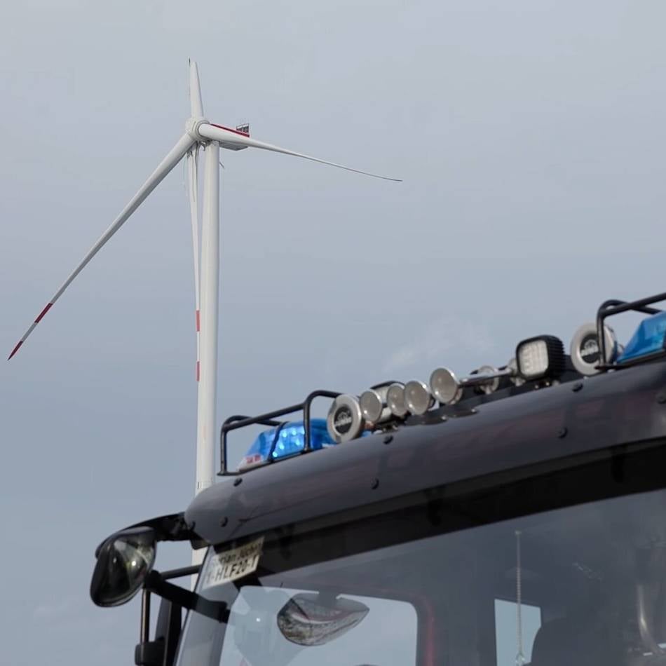 Rotorblatt abgeknickt – „Tagebau-Highway“ bleibt bis auf weiteres gesperrt