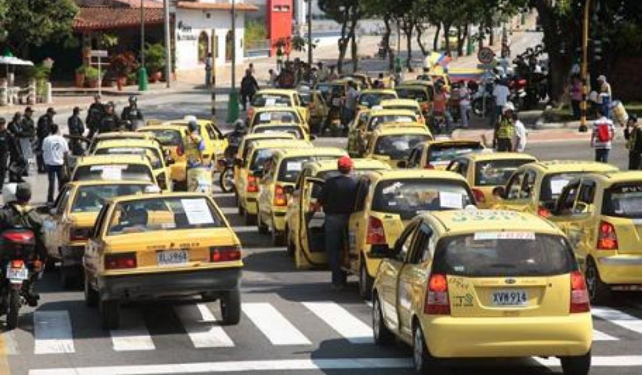 Concejal de Bucaramanga cuestiona la tarifa mínima de taxi de 2026: es ...