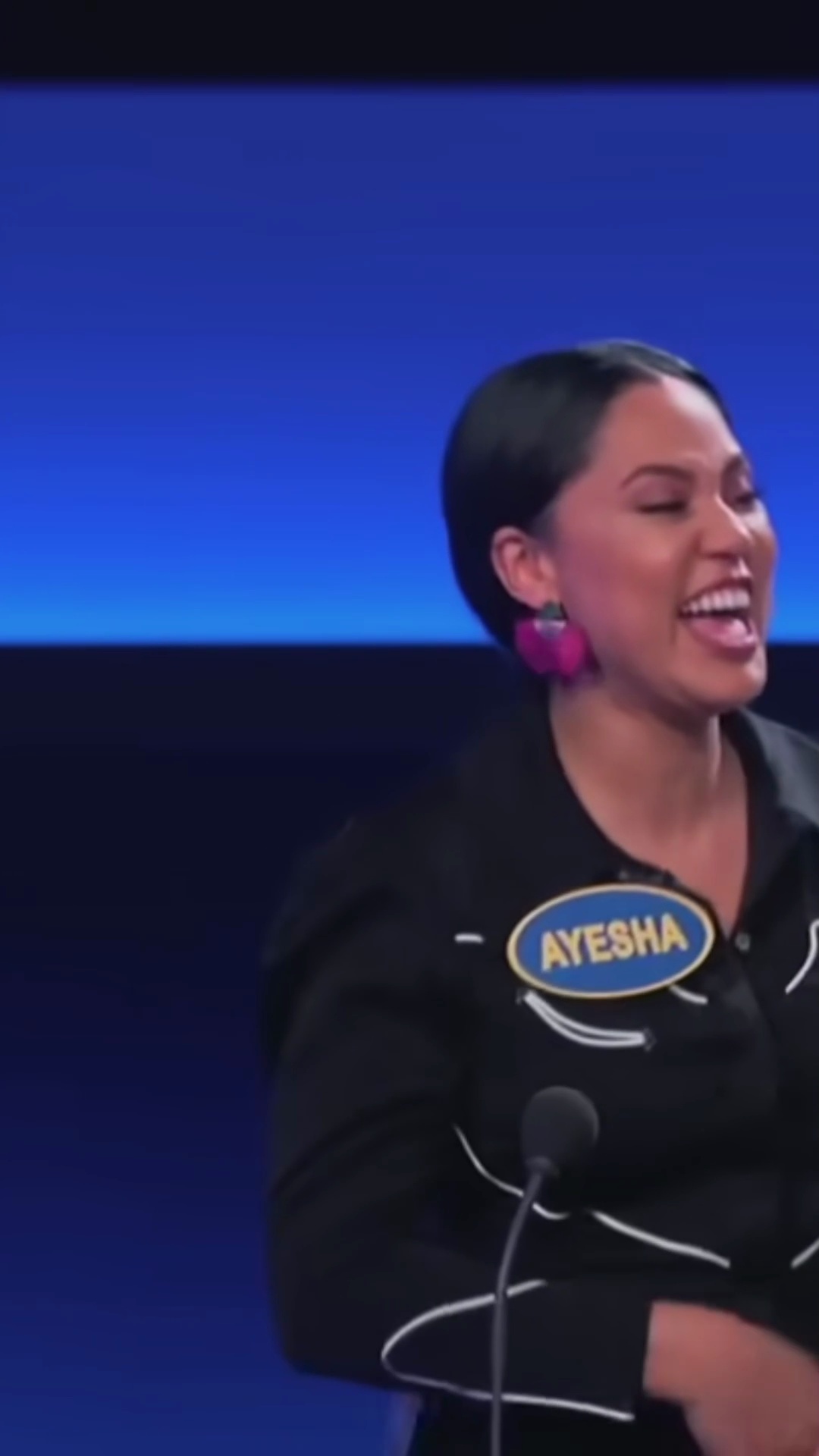 Ayesha Curry runs the fast money court on Celebrity Family Feud