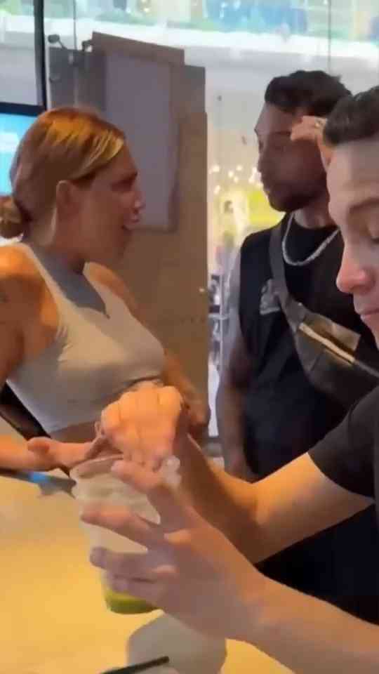 Explaining magic milk trick 😱🥛