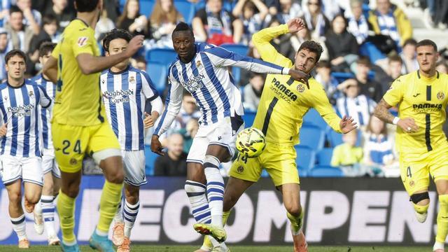 El Valencia cierra el fichaje de Umar Sadiq