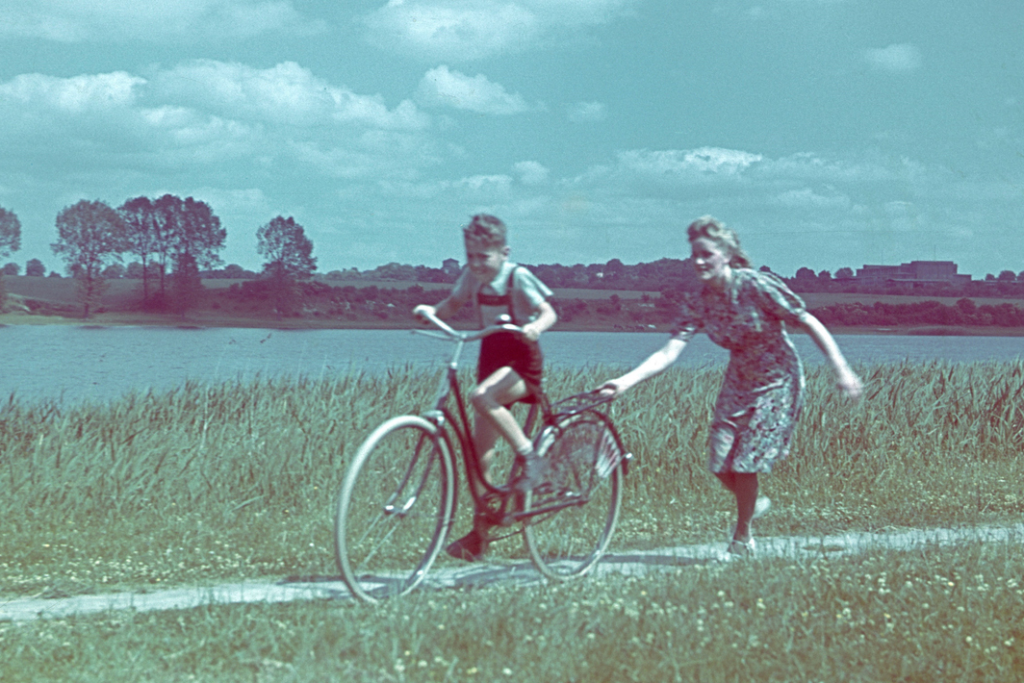 12 summer memories from the ’70s that still feel sun-soaked