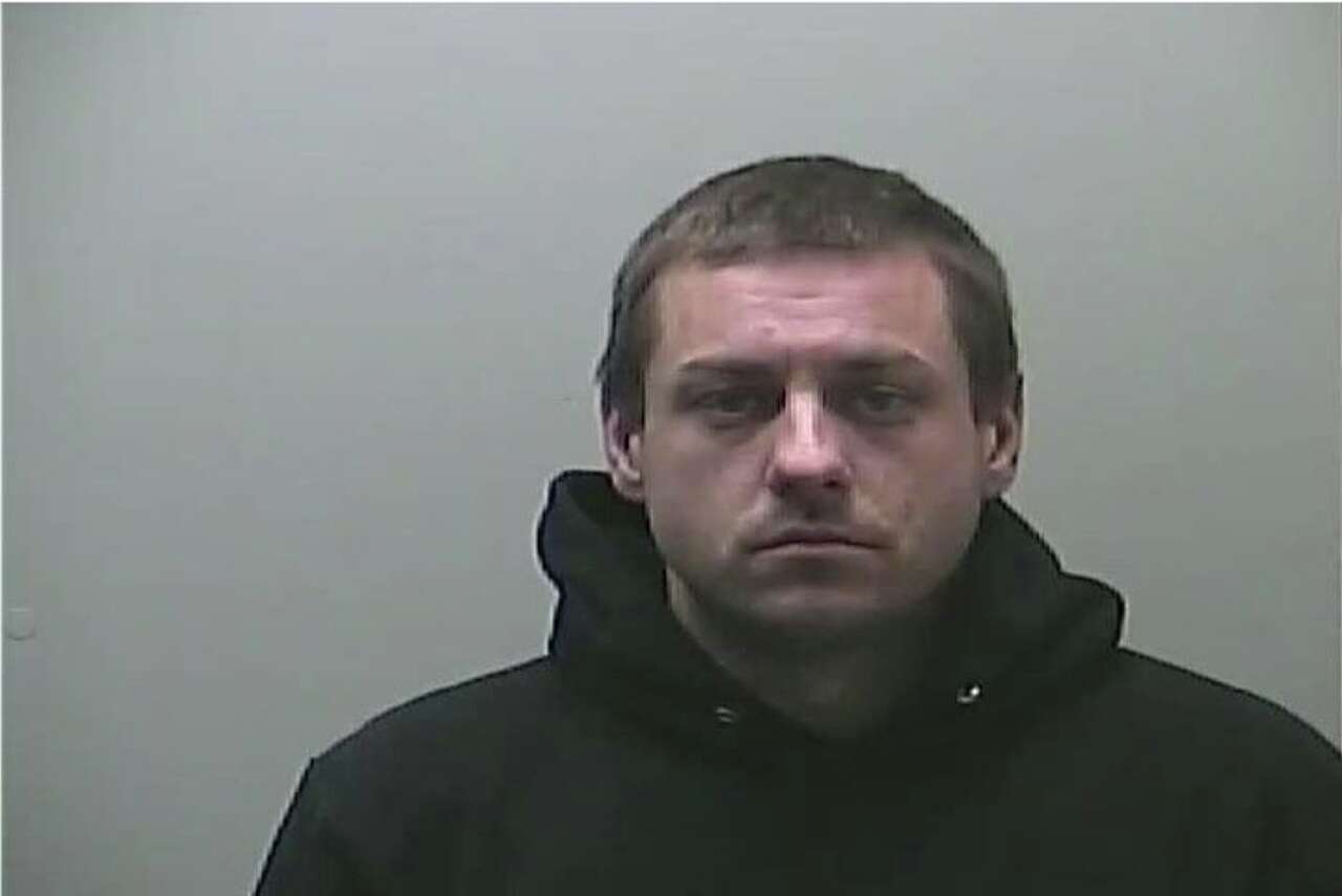 Man pleads guilty in assault of girlfriend in front of four children