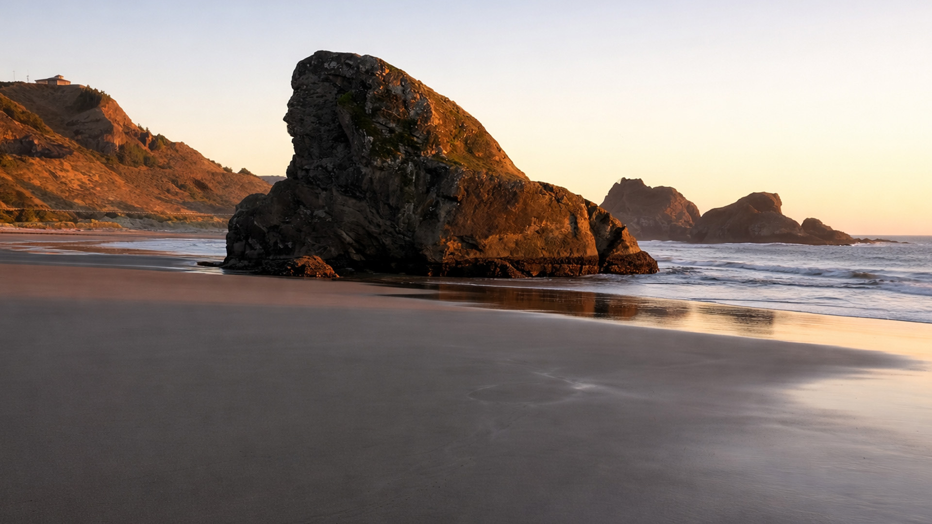Connaissez-vous ce rocher sur la plage?