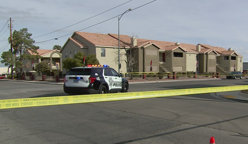 Las Vegas constable attacked while serving eviction notice through balcony