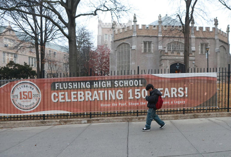 Queens HS under probe for passing struggling math students who don’t ...