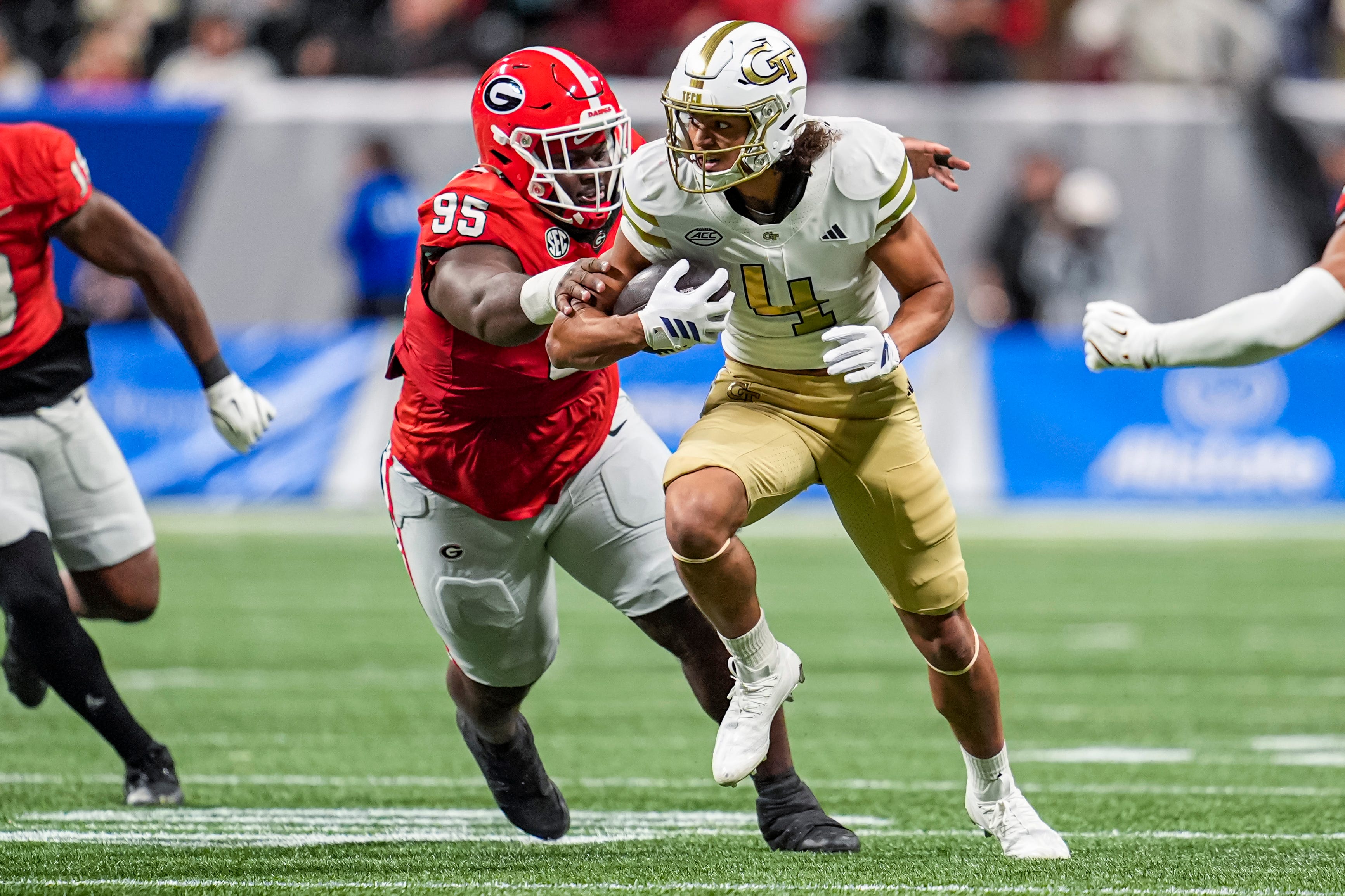 Georgia Tech transfer WR predicted to commit to Georgia football